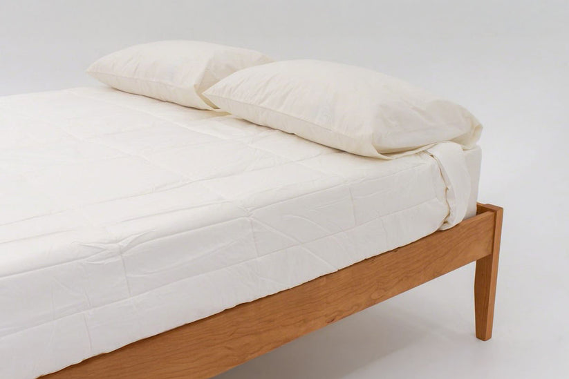 Basic Platform Bed - Solid Cherry Wood – Comfort Pure